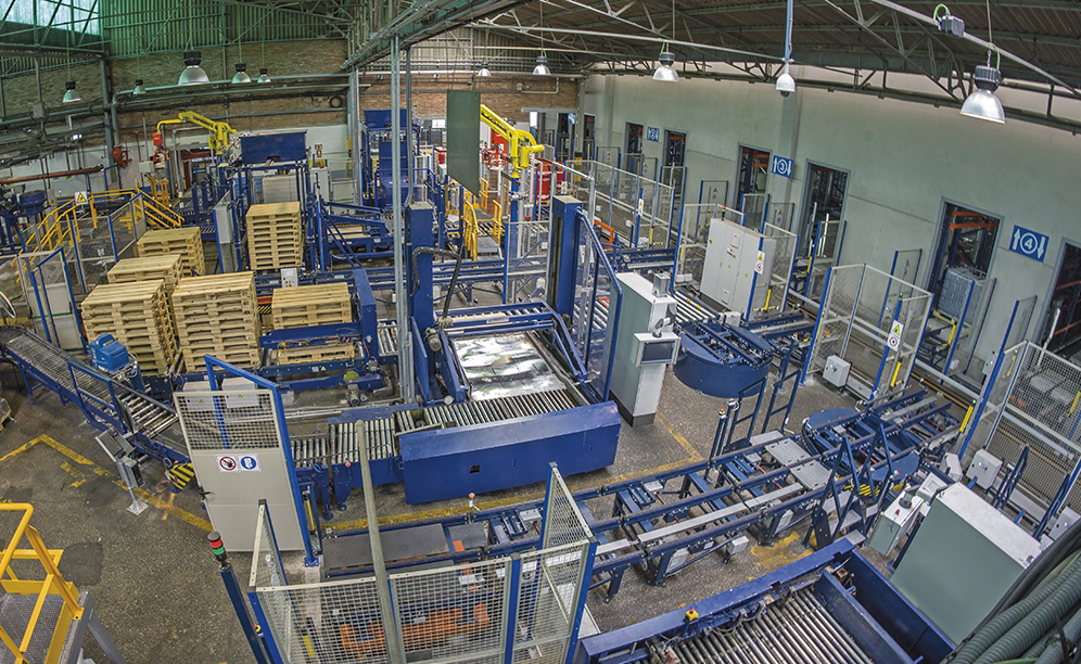 Example of automated clad-rack warehouse for Cepsa - Mecalux.ng